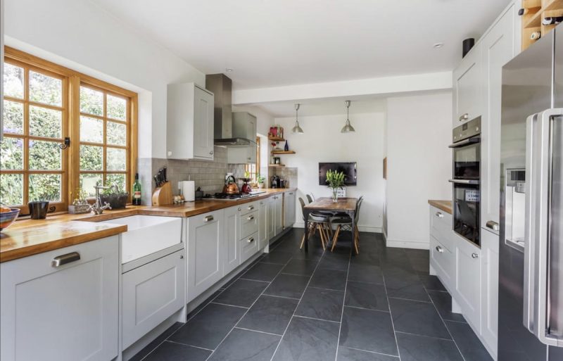 Kitchens – MG Build